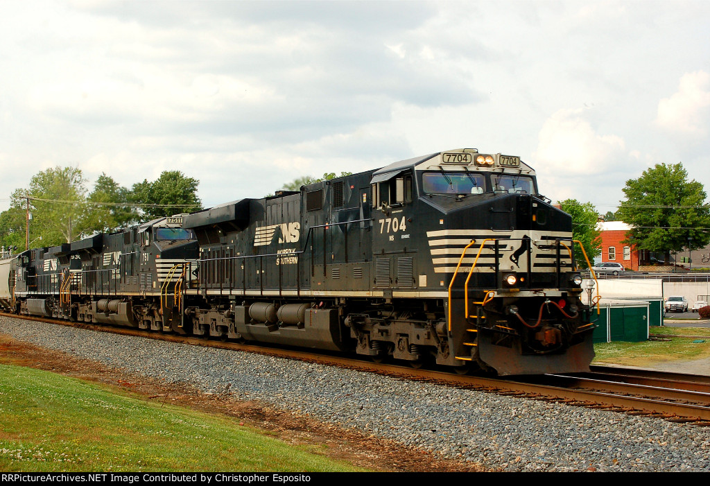 NS ES40DC 7704 leads 51Z